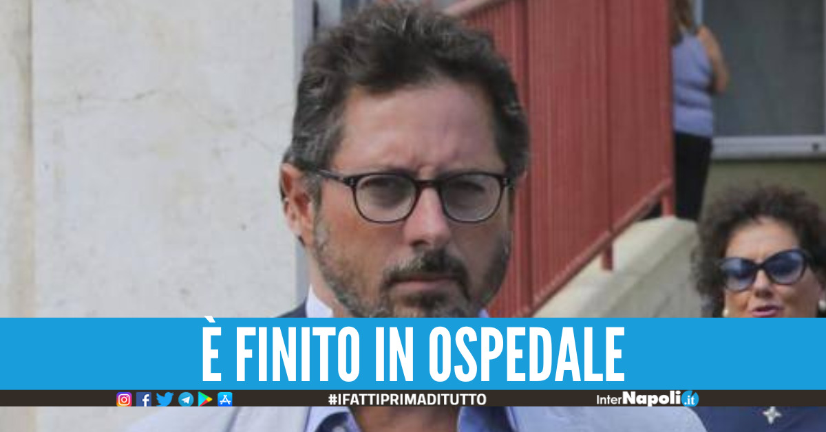 Investito A Napoli Francesco Emilio Borrelli Travolto Da Una