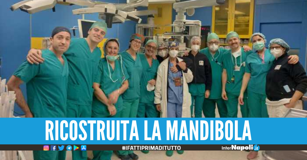 Bimba di 10 anni con tumore raro, intervento record al Santobono di Napoli Bimba di 10 anni con tumore raro, intervento record al Santobono di Napoli