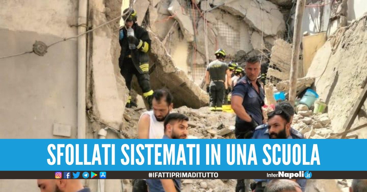 Crollo palazzina a Torre del Greco, 25 le persone indagate
