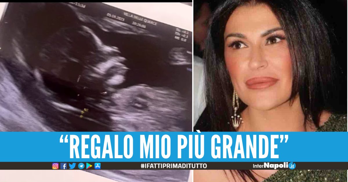 Tina Rispoli Preso Nonna La Foto Dellecografia La Vita Non Poteva