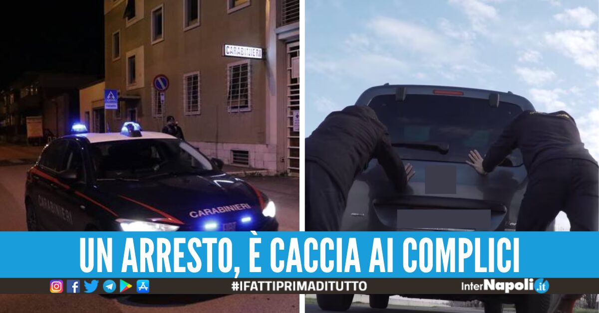 Terzetto sorpreso con due auto rubate, folle inseguimento fino al centro di Napoli