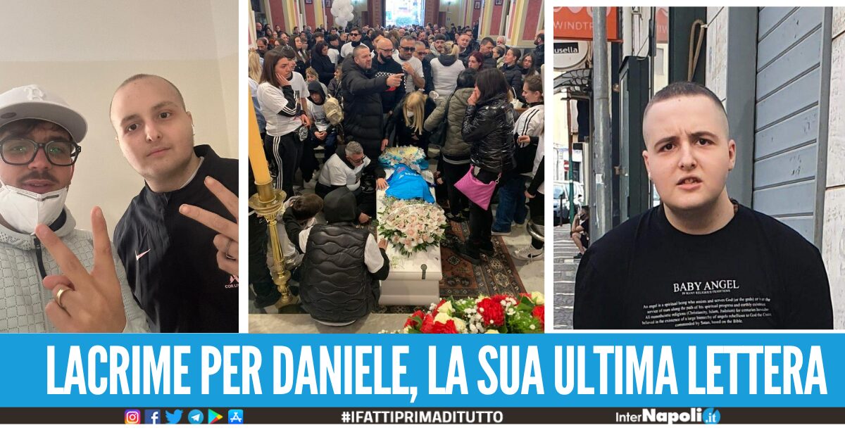 Maglia del Napoli sulla bara bianca, lacrime al funerale di Daniele ...