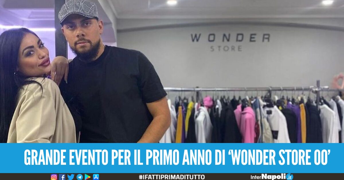 Grande festa per il primo anno di attività di 'Wonder Store 00' a Casoria: i capi di brand ...